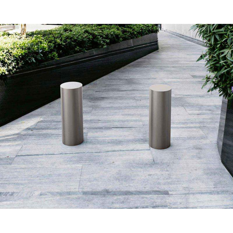 Large Steel, Cast Iron and Retractable Bollards - Workplace Outdoor ...